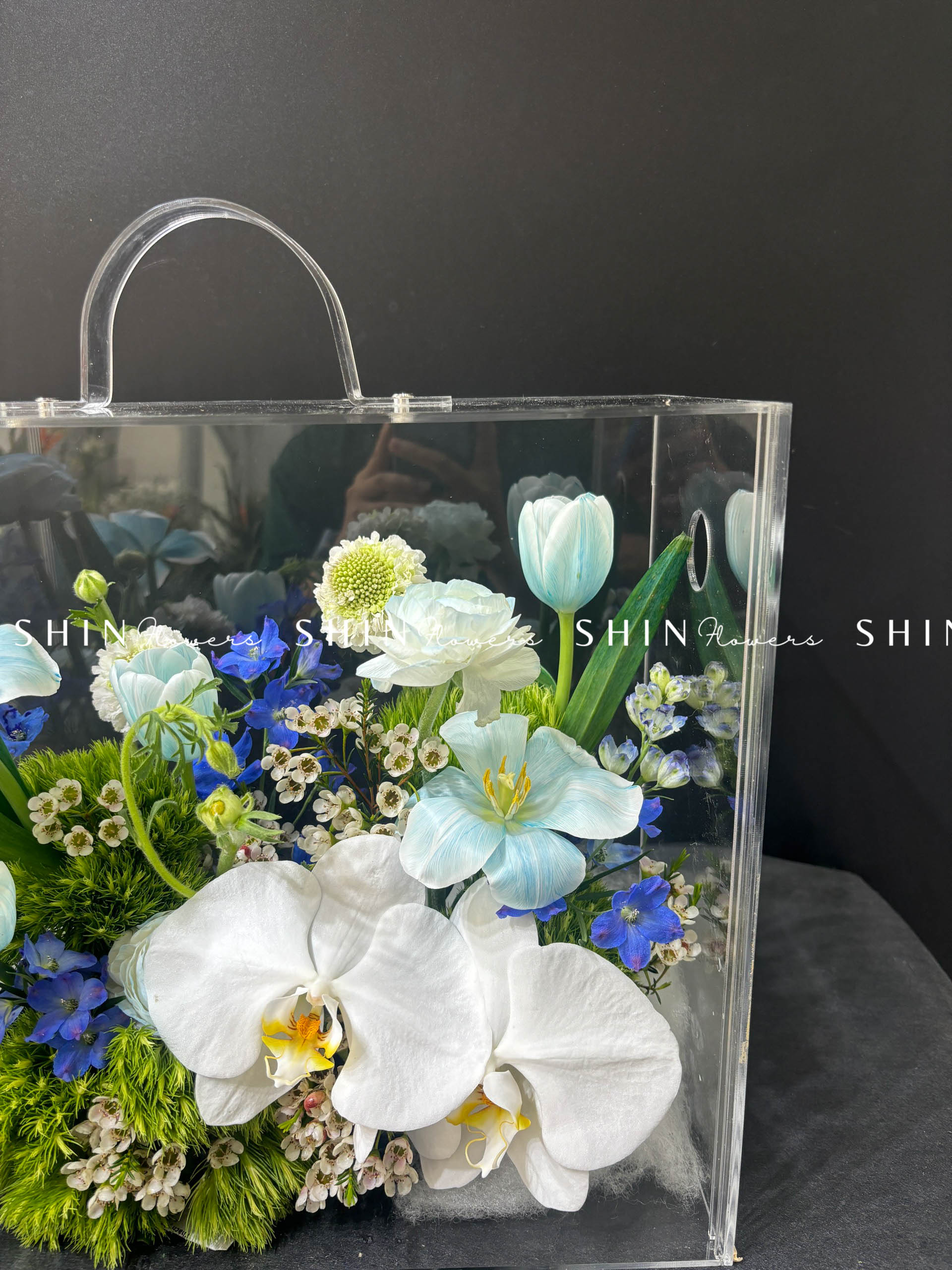 Vali Mica Hoa Tulip Xanh - Blooming Box B008 - SHIN Flowers